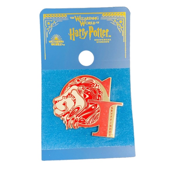 Universal | Other | Universal Studios Harry Potter Gryffindor Aguamenti ...